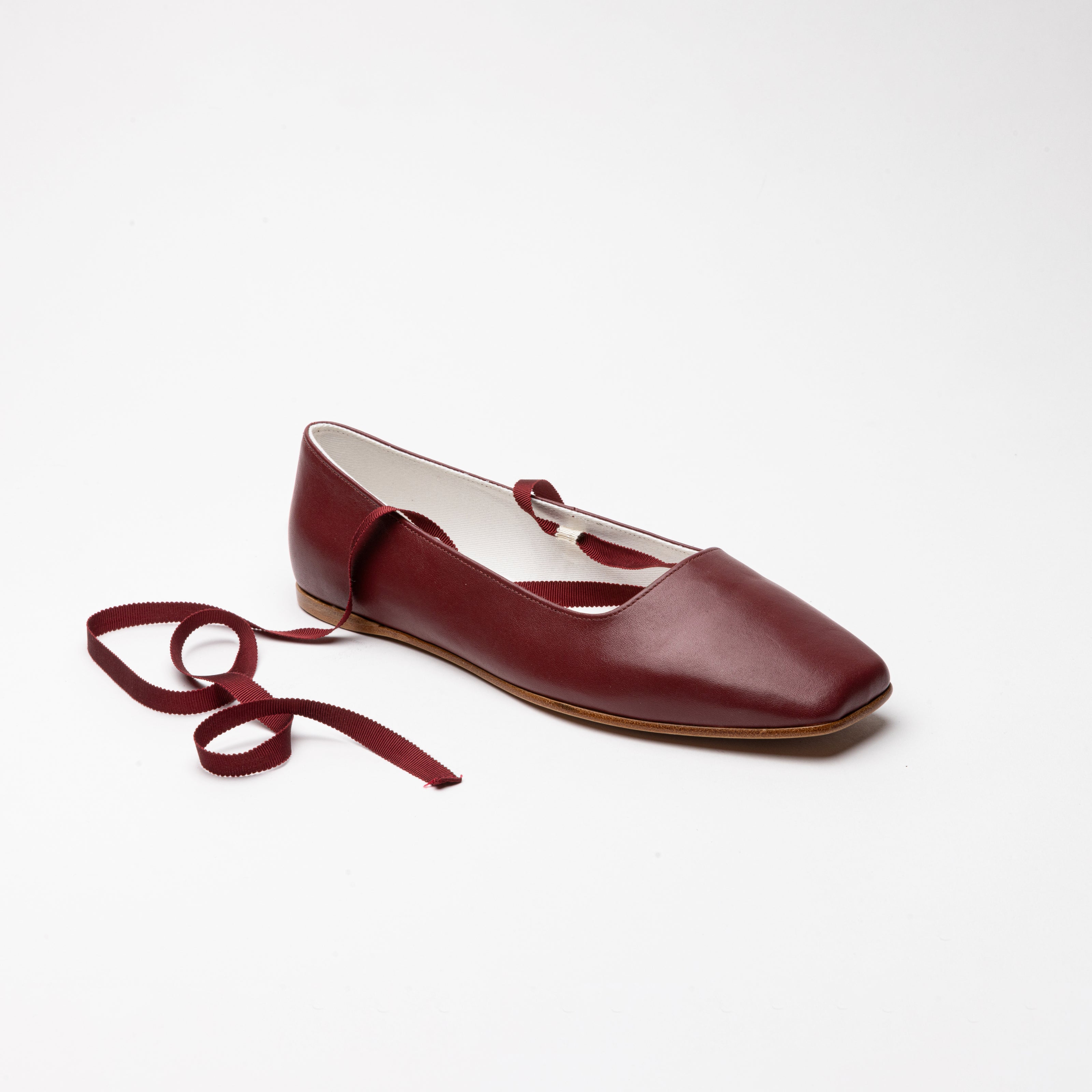 Bronte Slippers (Black Cherry) – American Duchess