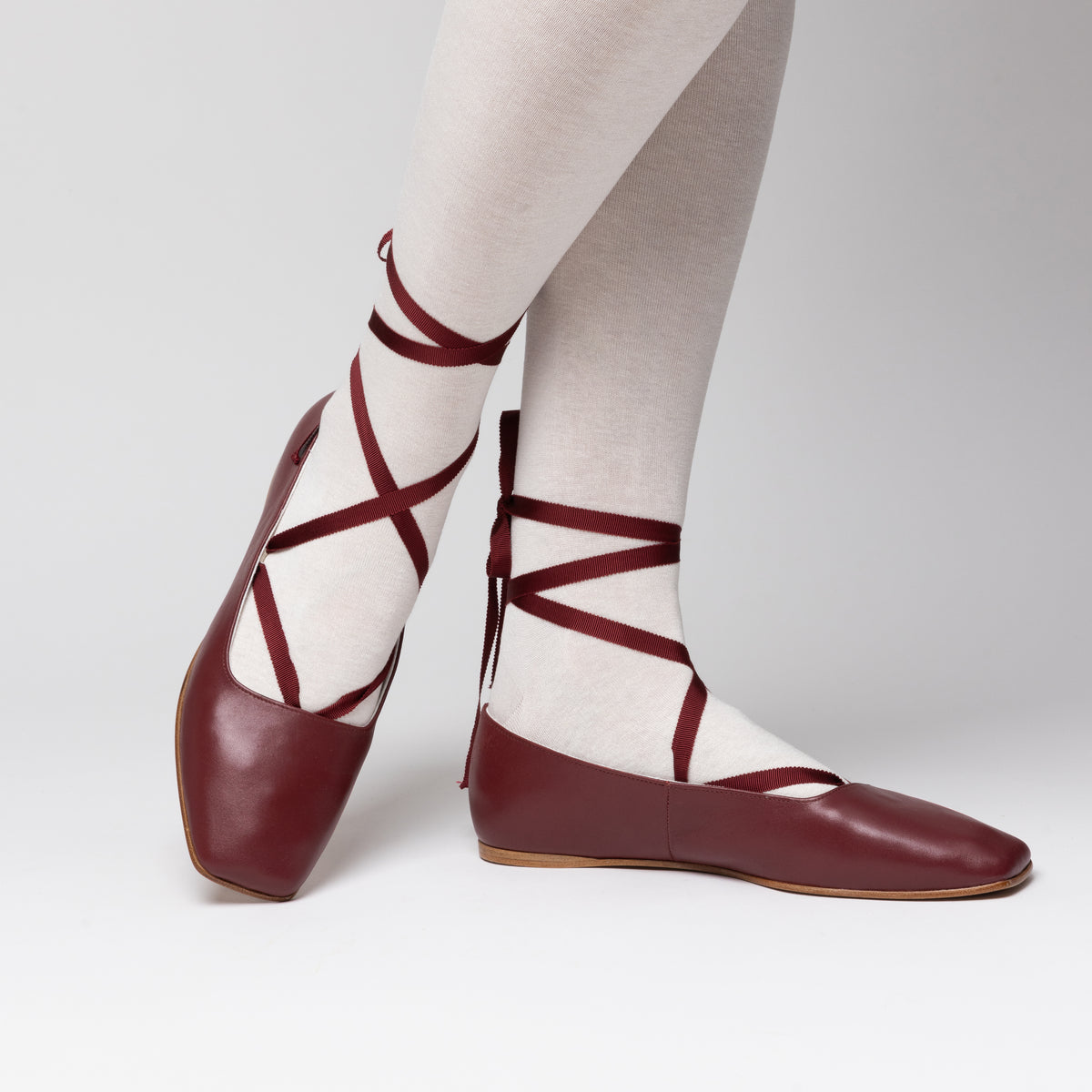 Bronte Slippers (Black Cherry) – American Duchess