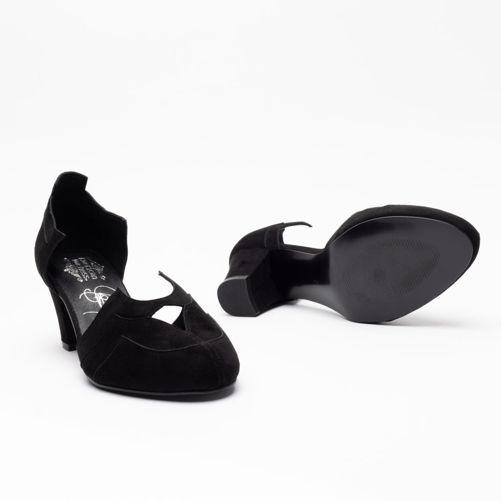 Christine Vintage Pumps (Widow Black) – American Duchess
