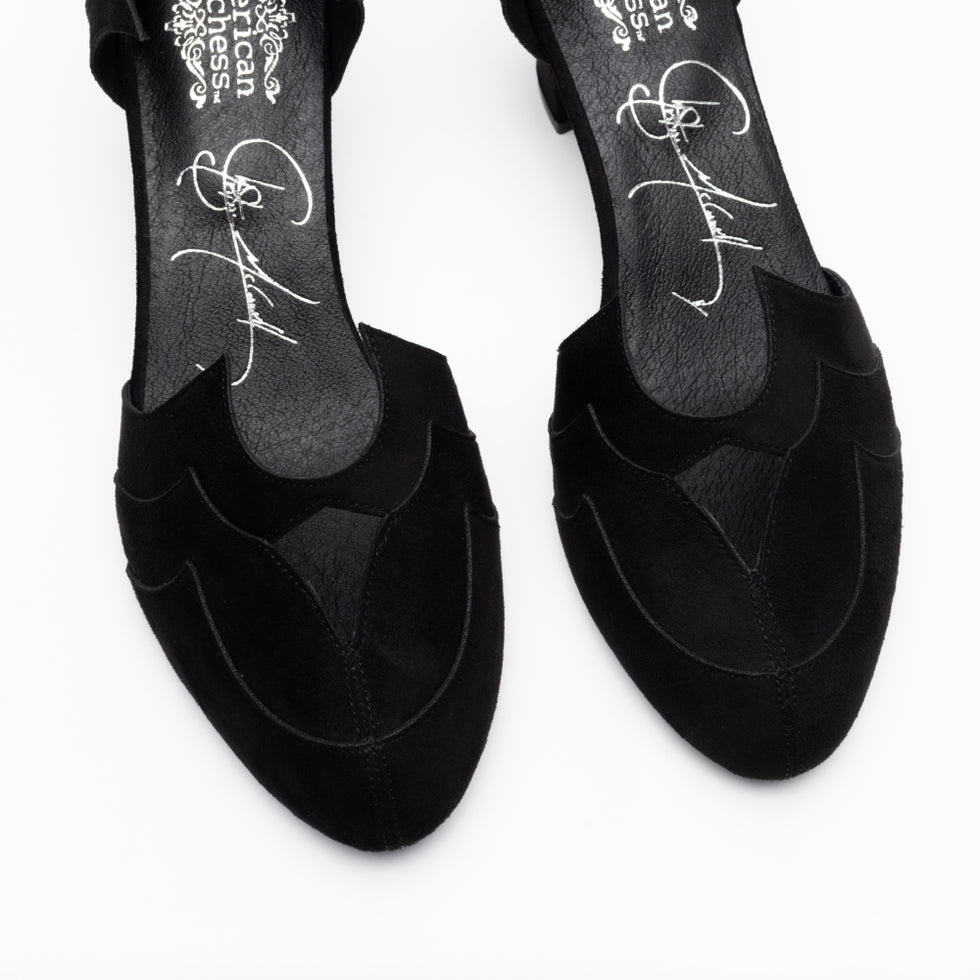 Christine Vintage Pumps (Widow Black) – American Duchess