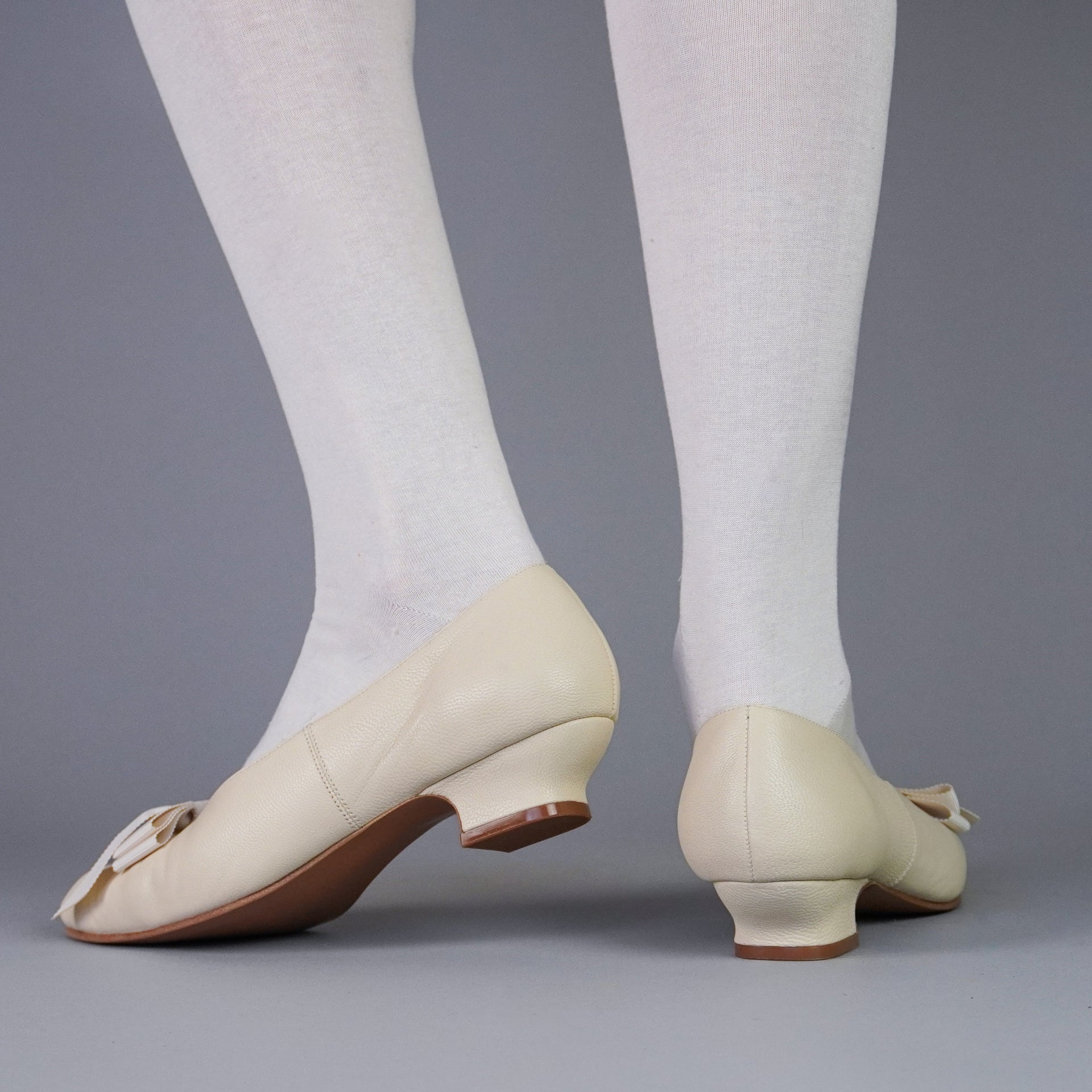 Waltz Edwardian Slipper (Cream) – American Duchess