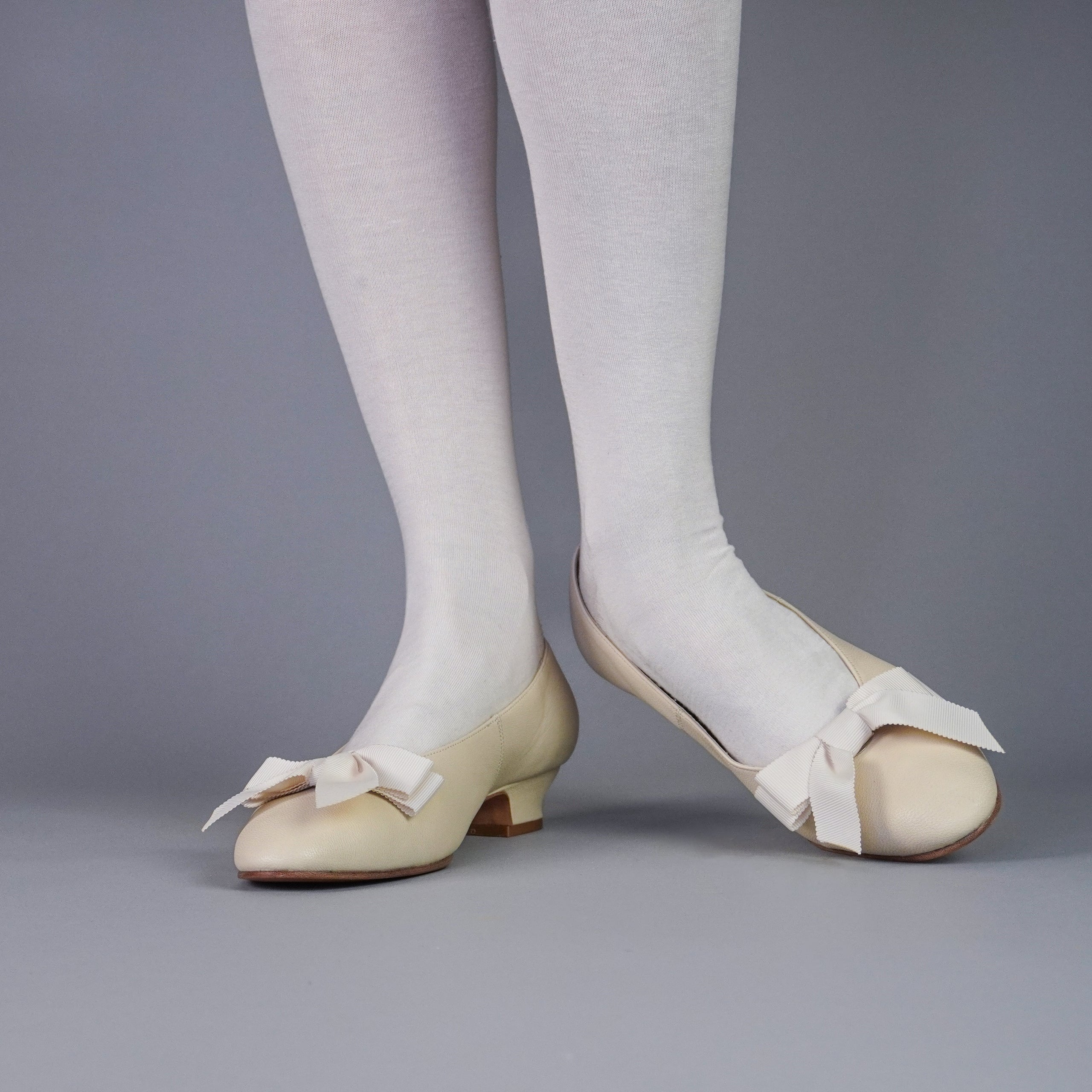 Waltz Edwardian Slipper (Cream) – American Duchess