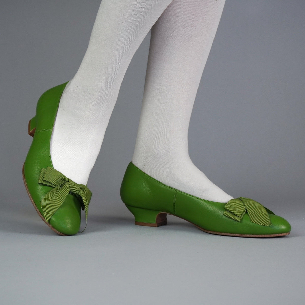 Waltz Edwardian Slipper (Green) – American Duchess