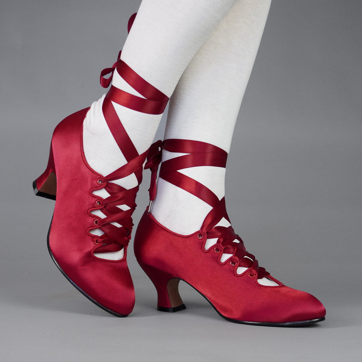Foxtrot Edwardian Pump (Red) – American Duchess