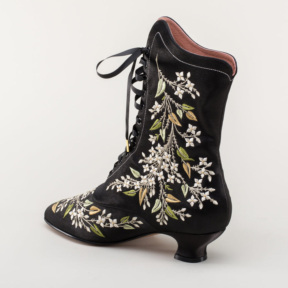 Flora Embroidered Boots Wide (Black) – American Duchess