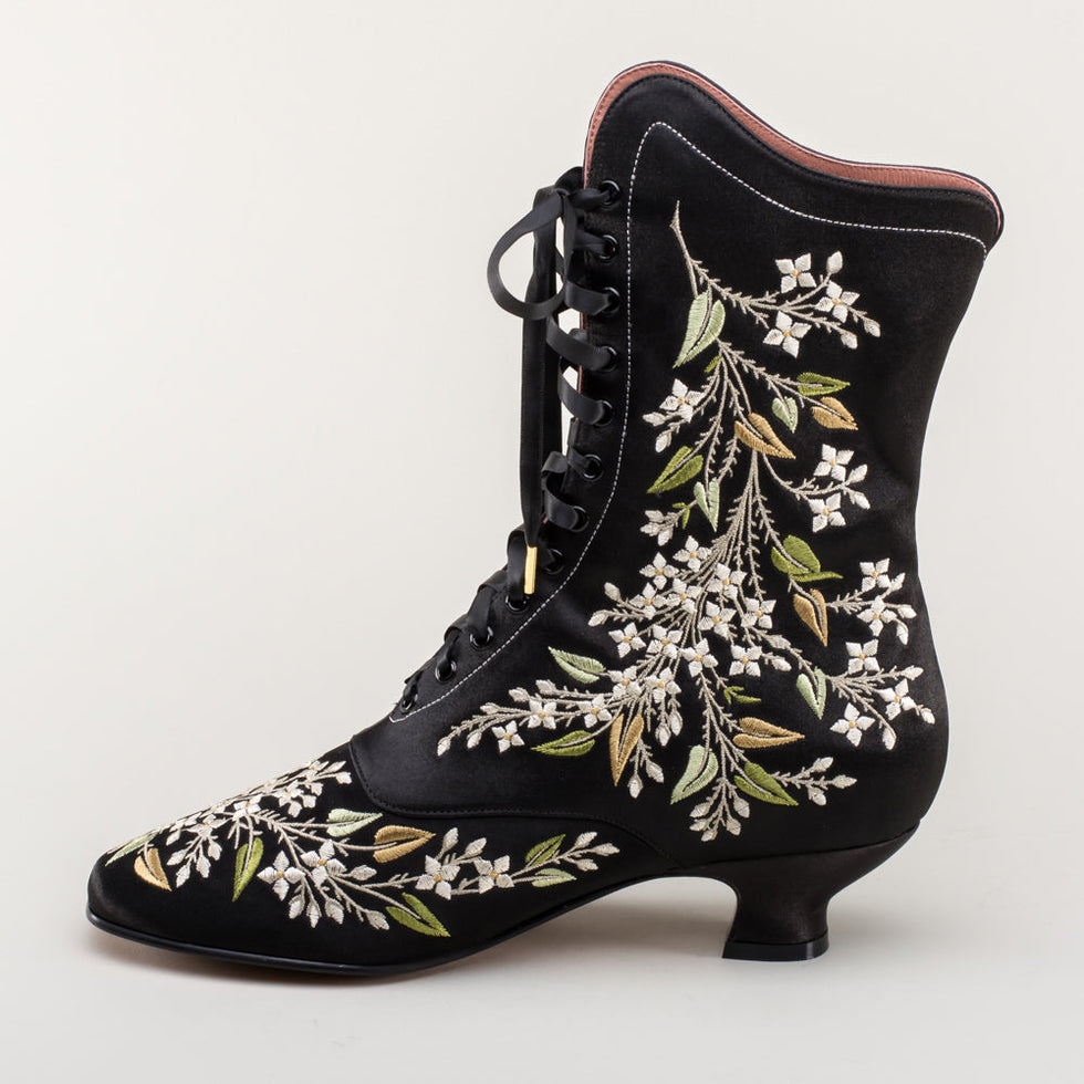 Flora Embroidered Boots Wide (Black) – American Duchess
