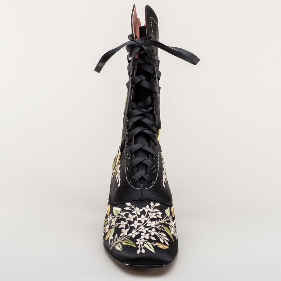 Flora Embroidered Boots Wide (Black) – American Duchess