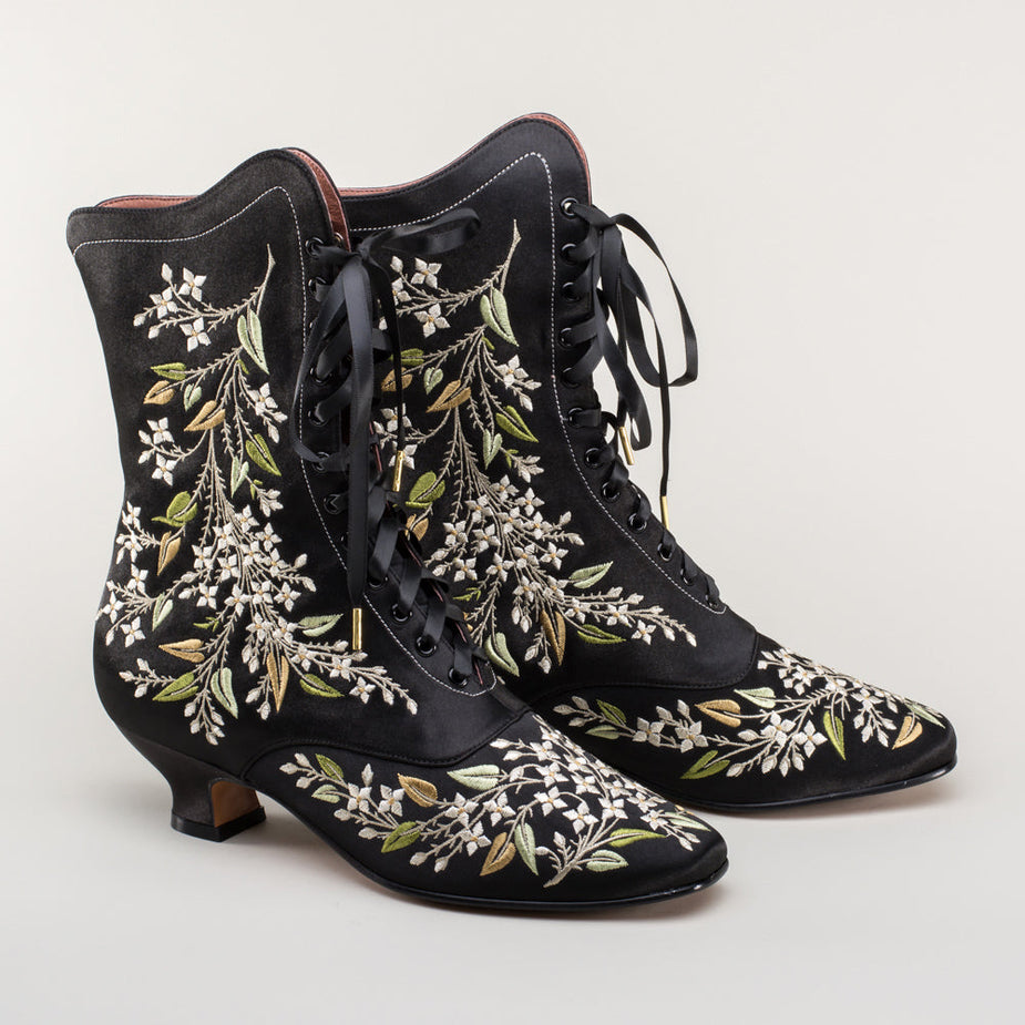 Flora Embroidered Boots Wide (Black) – American Duchess