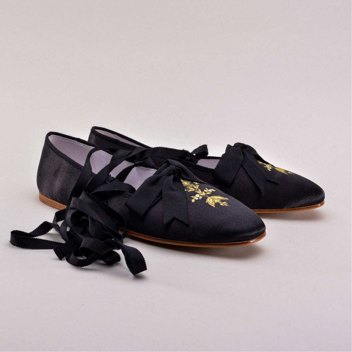 Penelope Regency Slippers (Black) – American Duchess