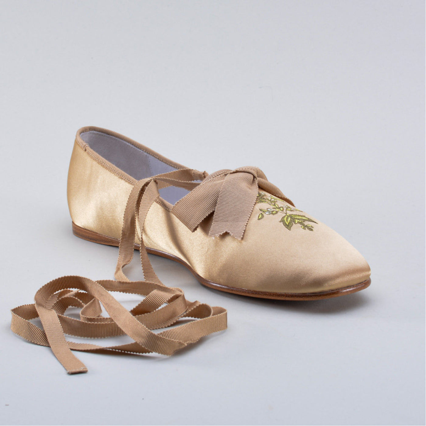 Penelope Regency Slippers (Gold) – American Duchess