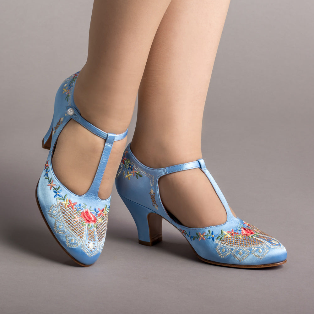 Daisy Embroidered T-Straps (Blue) – American Duchess