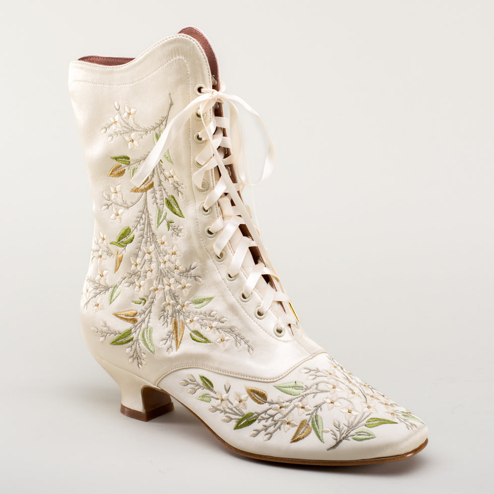 Flora Women's Embroidered Boots (Ivory) – American Duchess