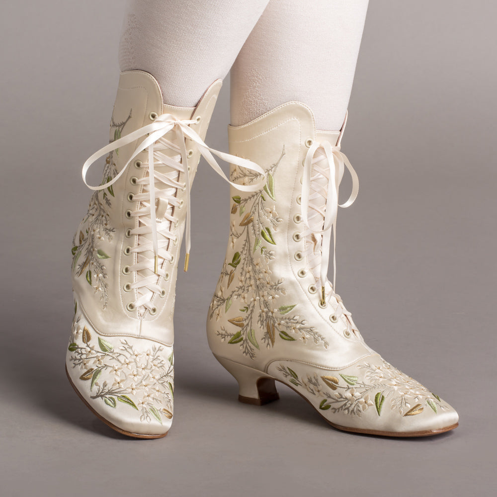 Flora Women's Embroidered Boots (Ivory) – American Duchess