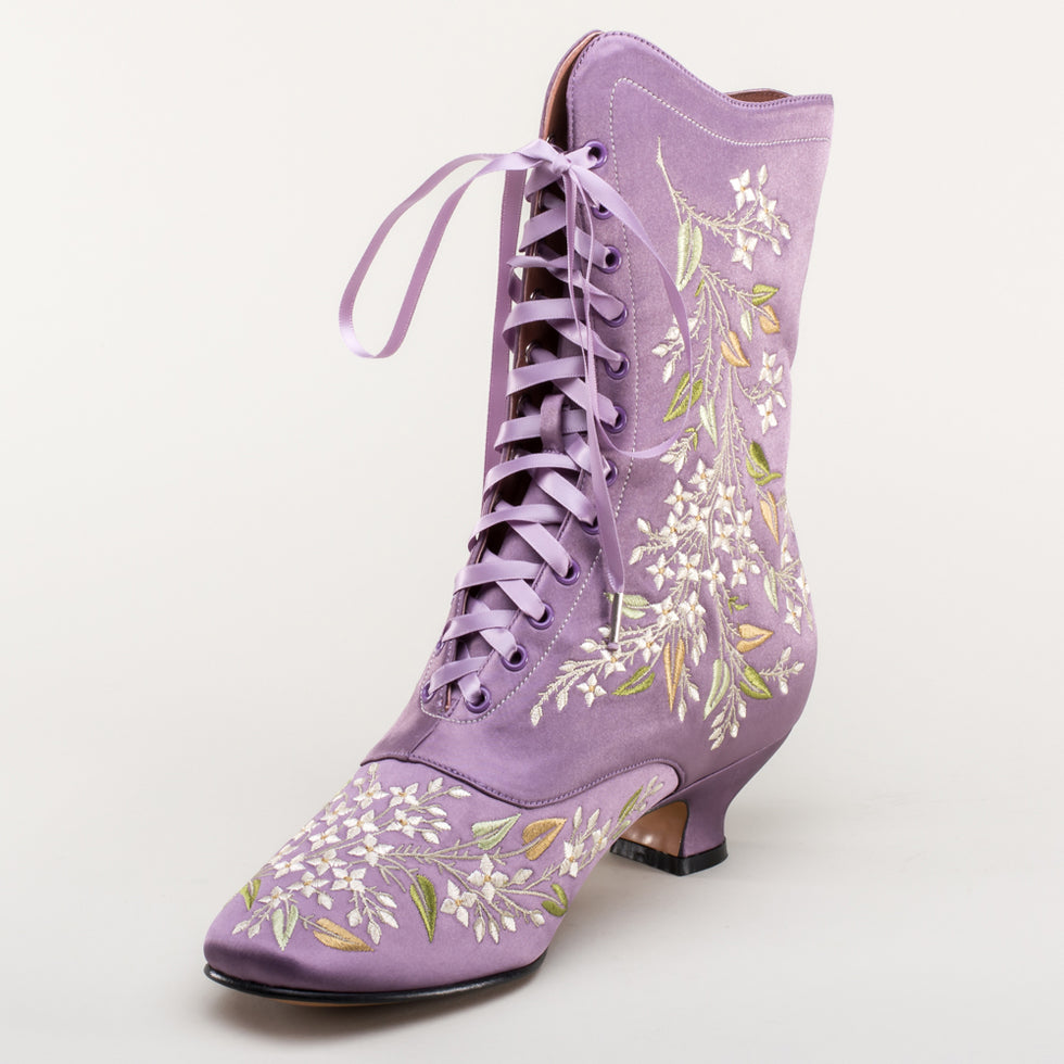 Flora Women's Embroidered Boots (Lavender) – American Duchess