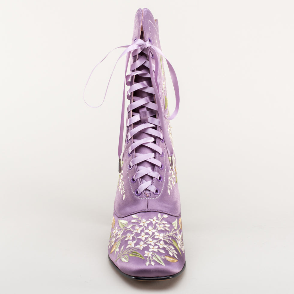 Flora Women's Embroidered Boots (Lavender) – American Duchess