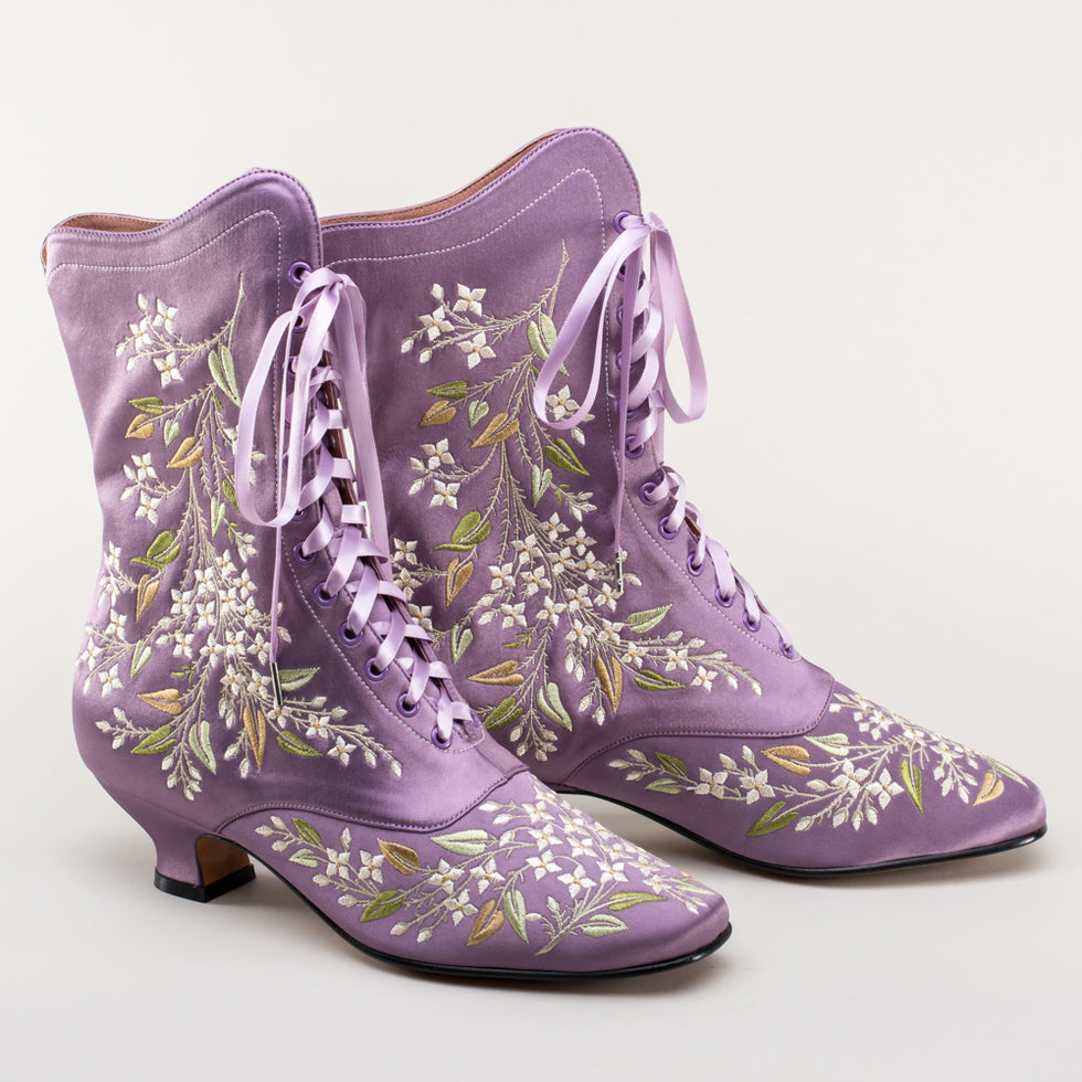 Flora Women's Embroidered Boots (Lavender) – American Duchess