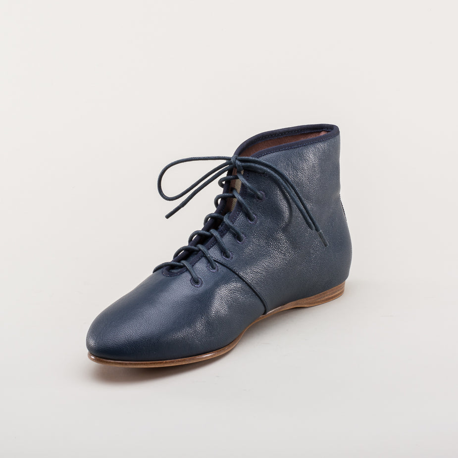 Emma Women's Regency Leather Boots (Navy) – American Duchess