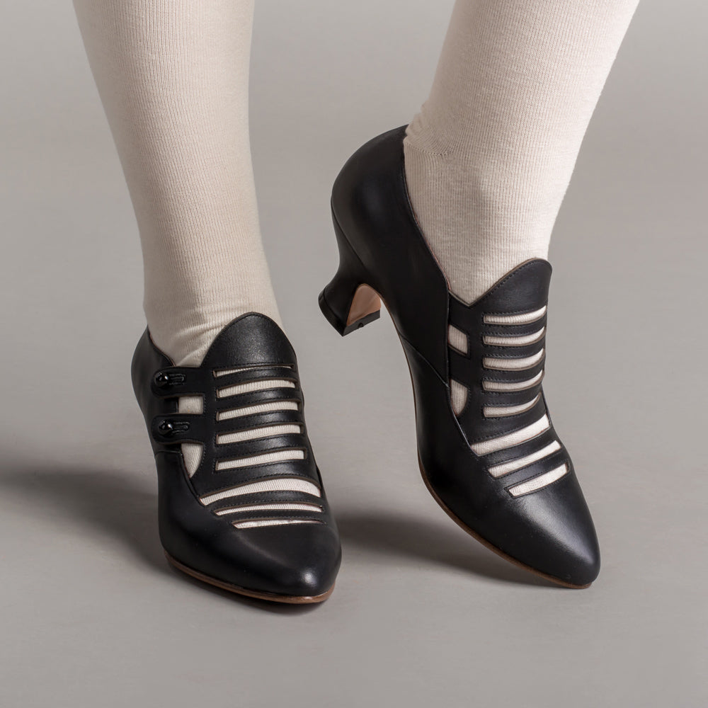 Endora Women's Victorian Witch Shoes (Bewitching Black) – American Duchess