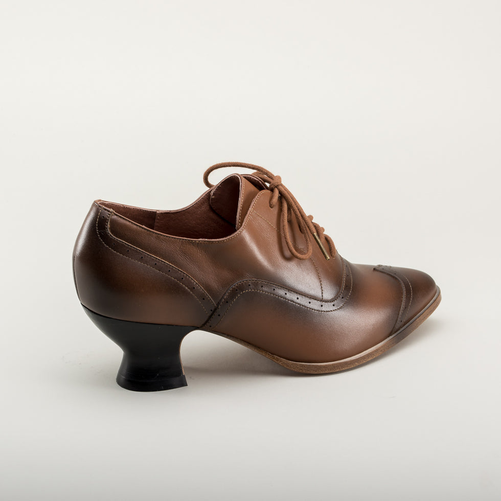 Victorian – American Duchess