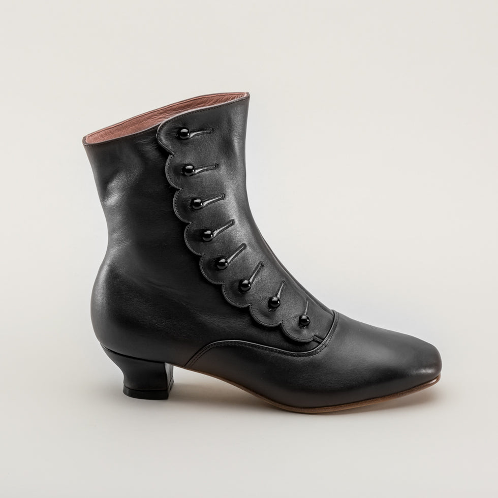 Historical and Vintage Boots – American Duchess