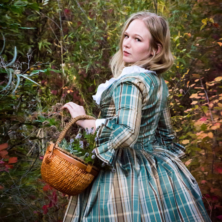 Simplicity 8161 18th Century Costume Pattern – American Duchess